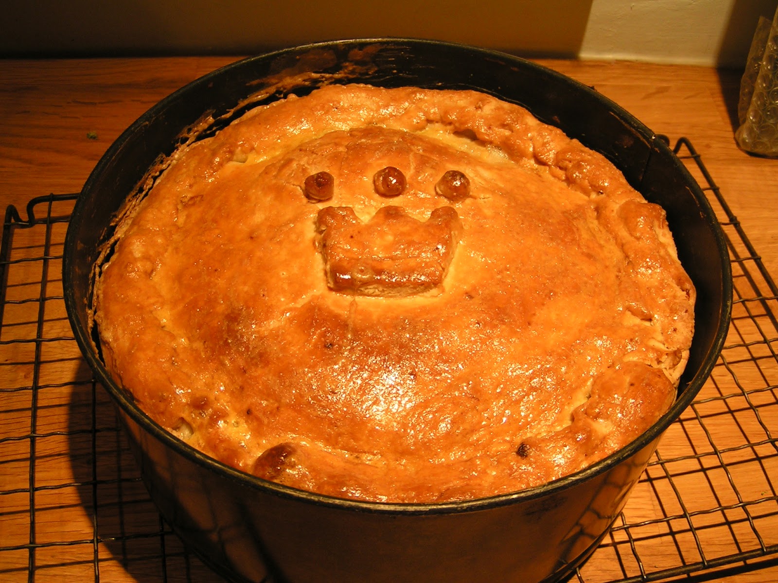 Recipe Junkie and the attack of the custard creams: Jubilee Chicken Pie