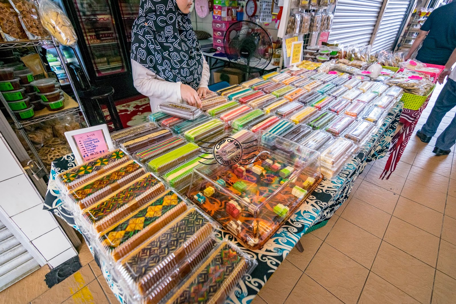 Satok Weekend Market - The Unique Excursion Into a Massive Local Market ...