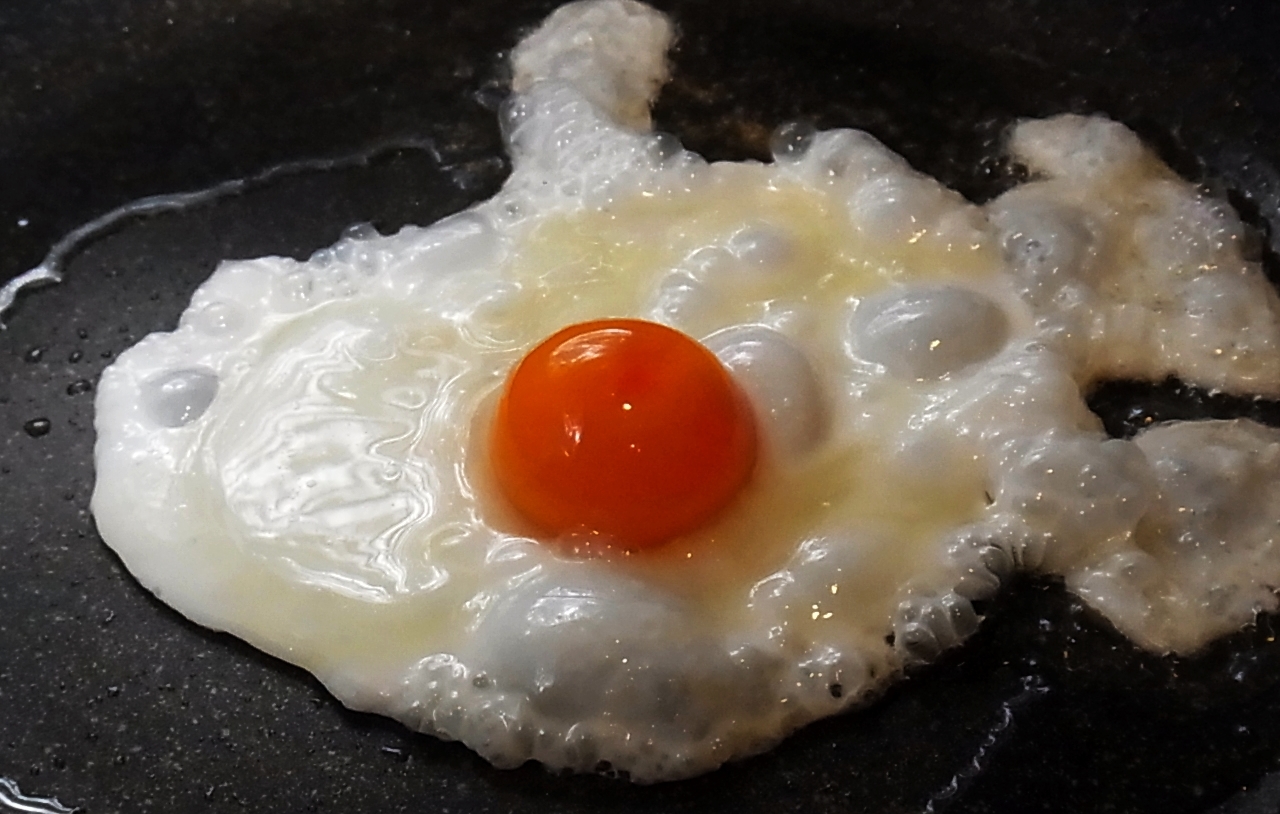 Homemade Salted Egg - Taste of Siam