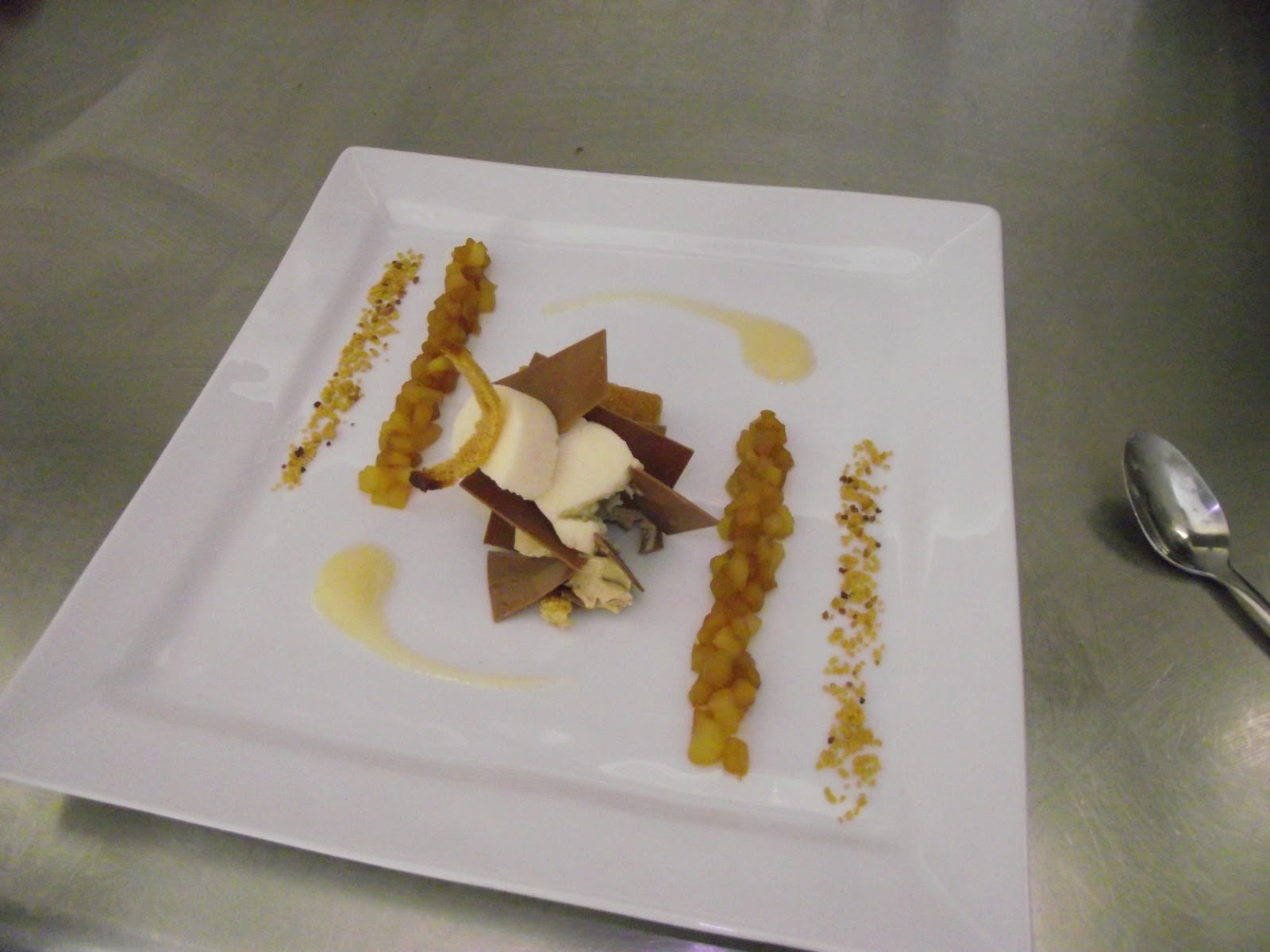 223days: Apple Plate Desserts!