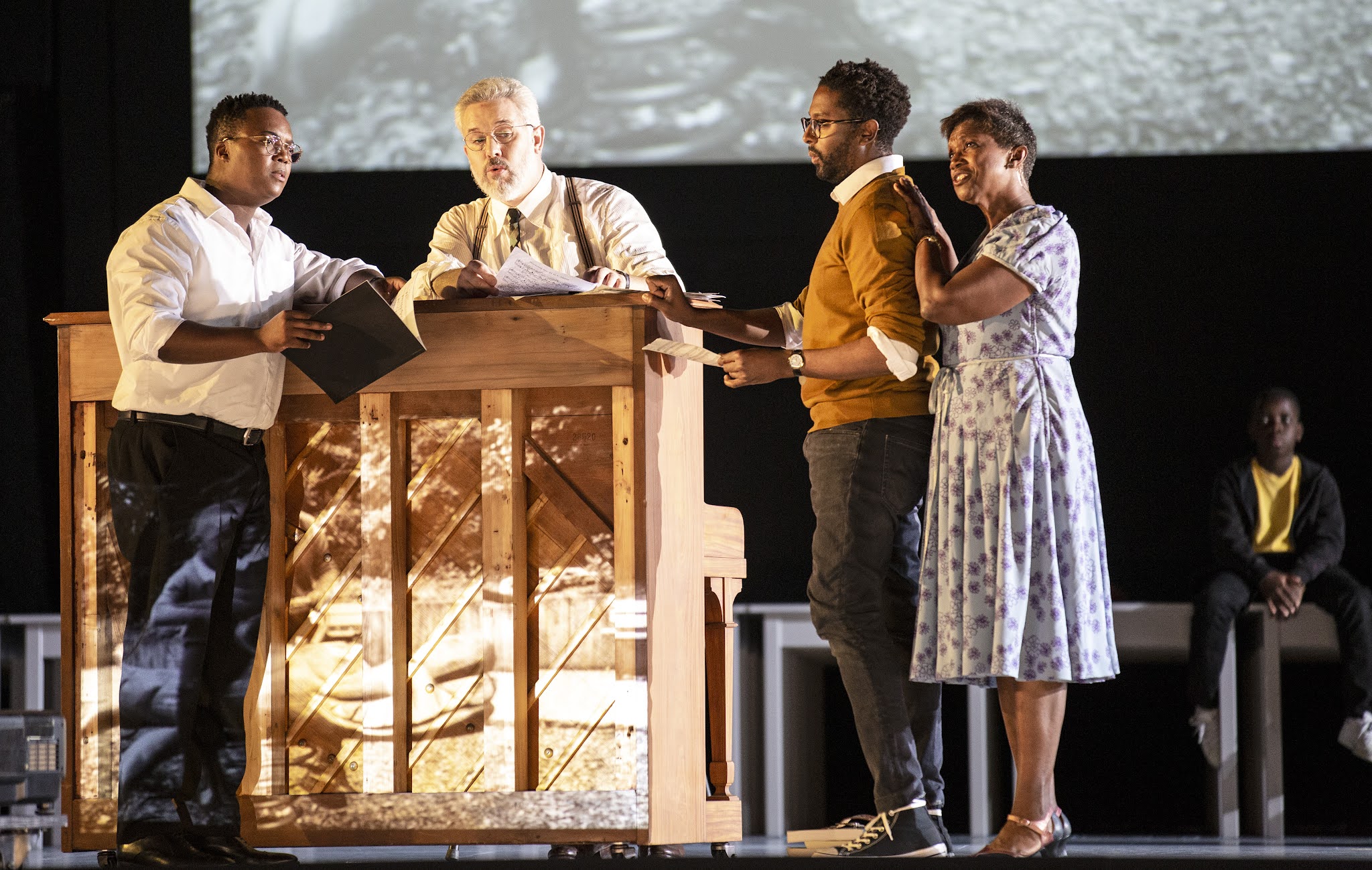 Leidmotief: Ted Huffman met The Time of our Singing in Brussel (****)