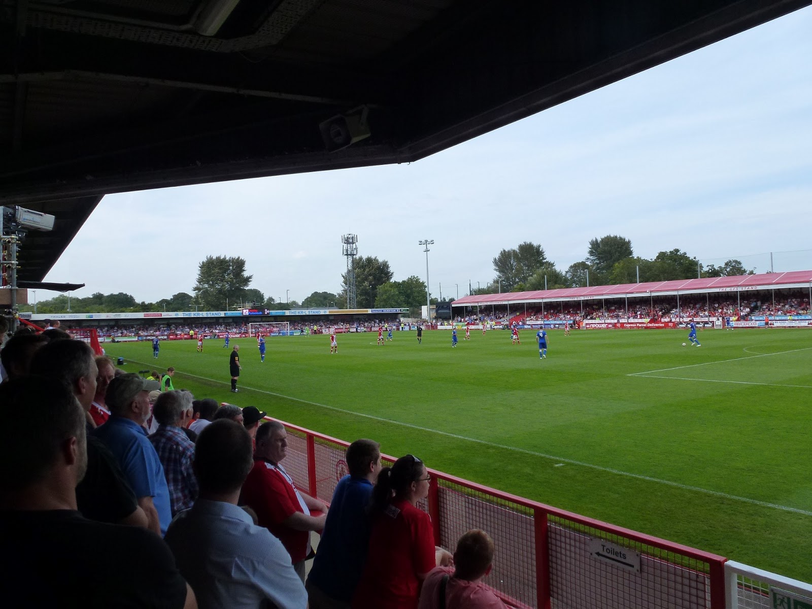 Extreme Football Tourism: ENGLAND: Crawley Town FC