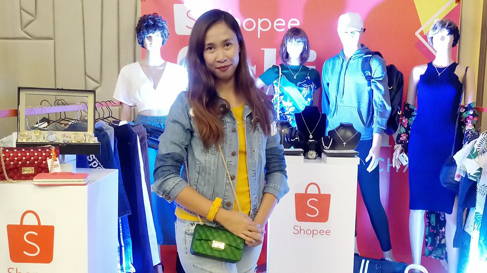 Shopee Fashion Week | Aci Girl