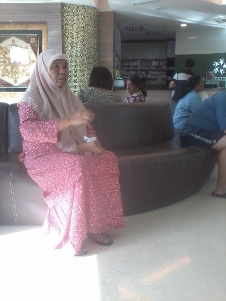 Mak Wardah: Salah Ke Jadi Anak Dara Tua??????