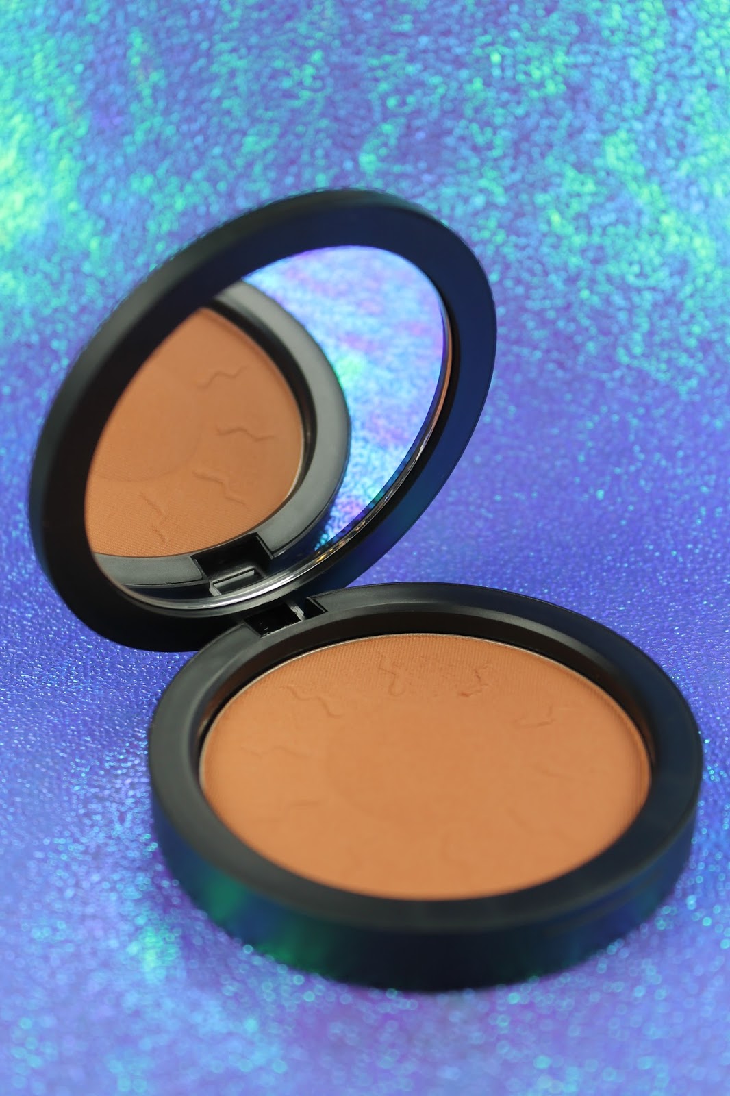 Shine Beauty Beacon: Beautiful Bronzers: How to Get a Golden Glow Like ...