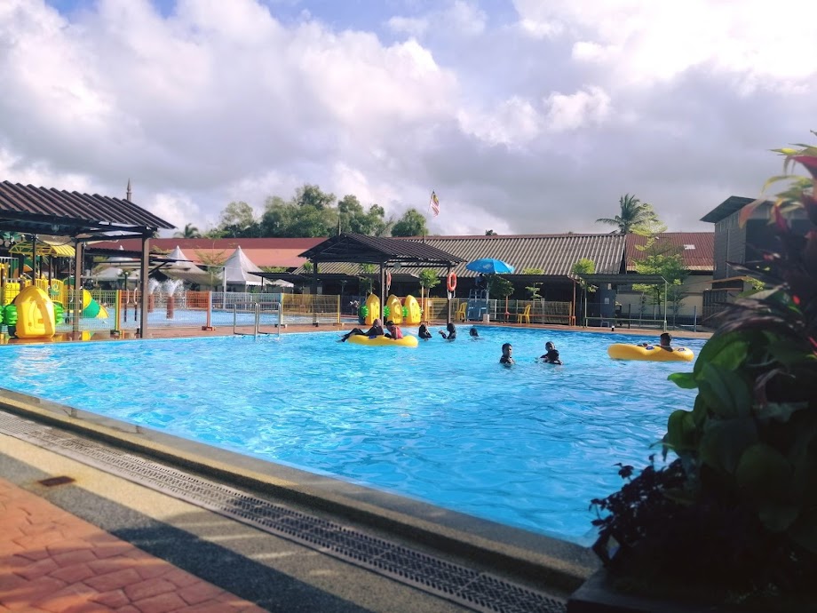 16+ Top Inspirasi Kolam Renang Besar Best Way