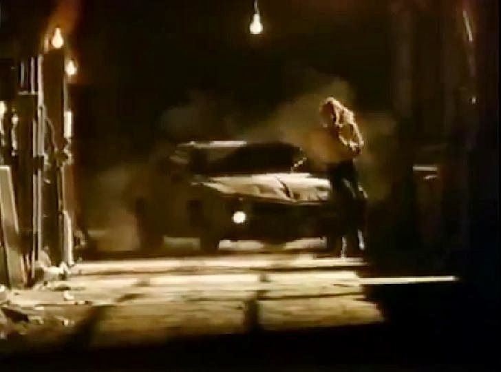 The Bloody Pit of Horror: Wheels of Terror (1990)