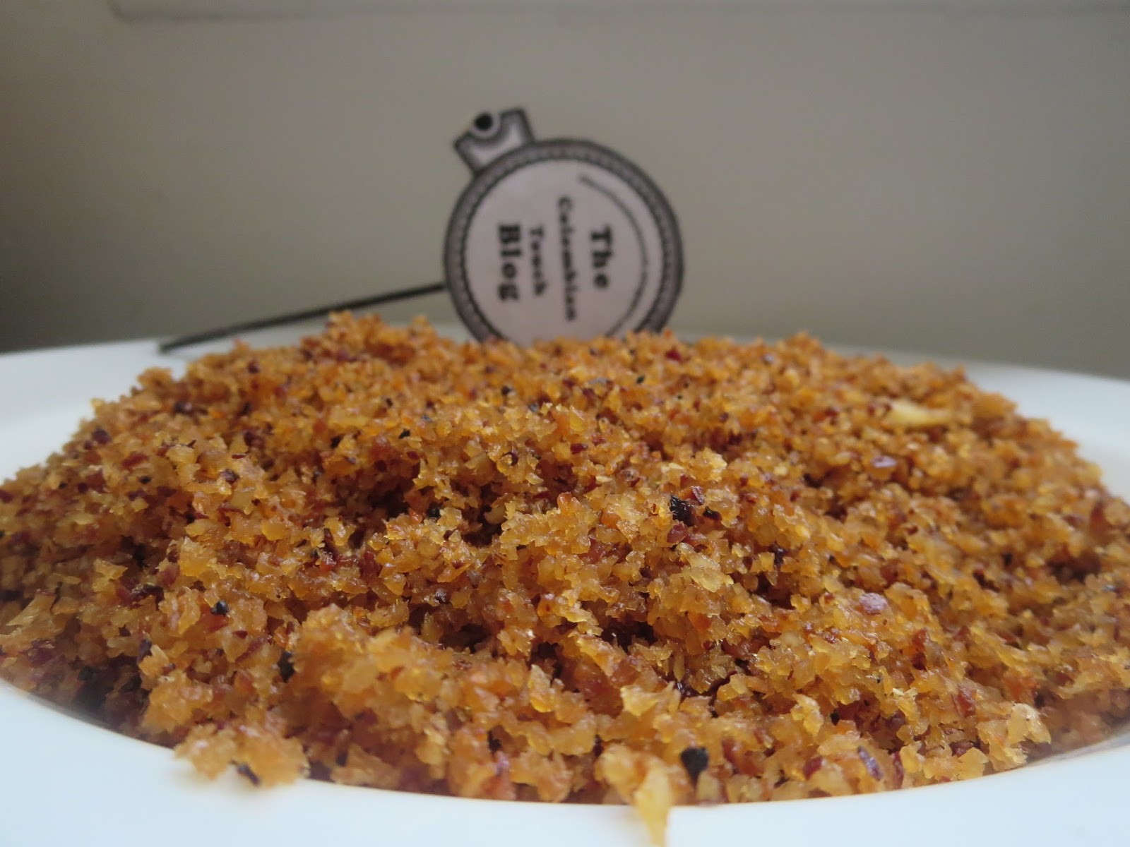 CARAMELIZED COCONUT CRUMBS - The Colombian Touch