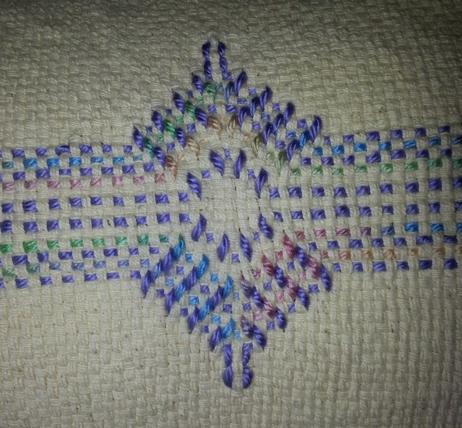 Swedish Weaving Club: Swedish Weaving Table Runners