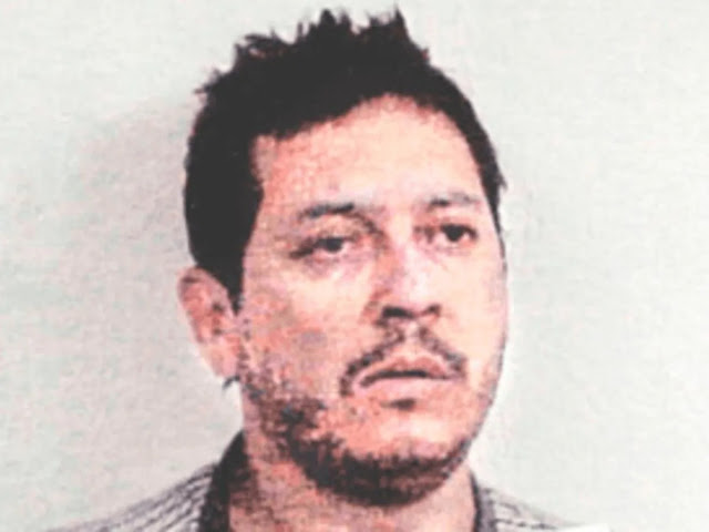 El Mayel el capo desnudo, en la cama, con una mujer que fue detenido ...