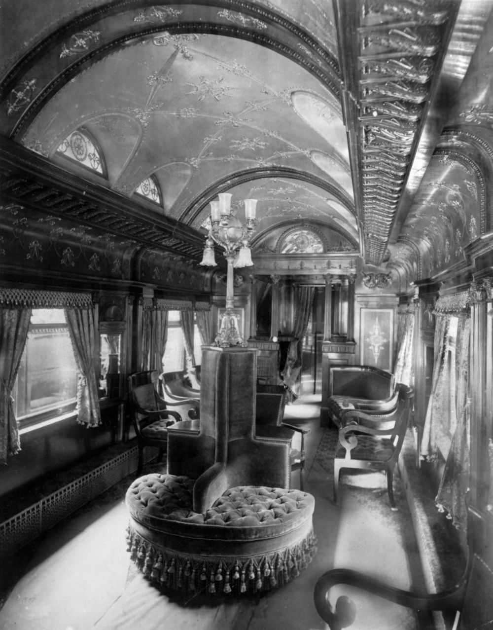 The Glory Days of Train Travel: Inside the Pullman Train Cars, the ...