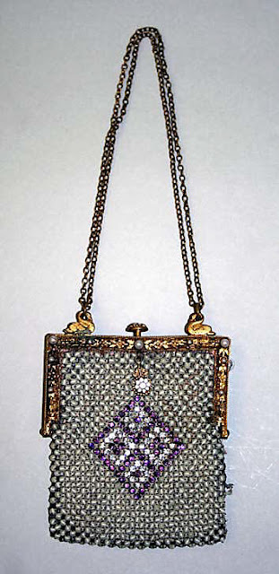 vintagesusie & wings: Still Going On About Vintage Purses...