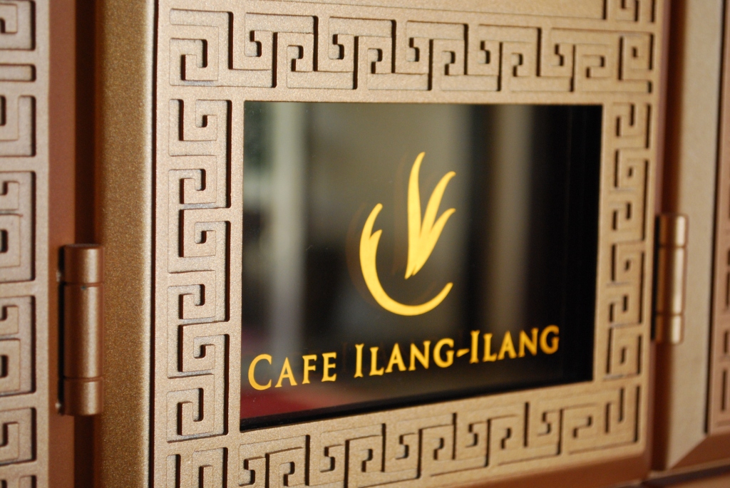 Nurse. Gym Buff. Foodie.: Cafe Ilang-Ilang Buffet at Manila Hotel Nurse. Gym Buff. Foodie.: Cafe Ilang-Ilang Buffet at Manila Hotel