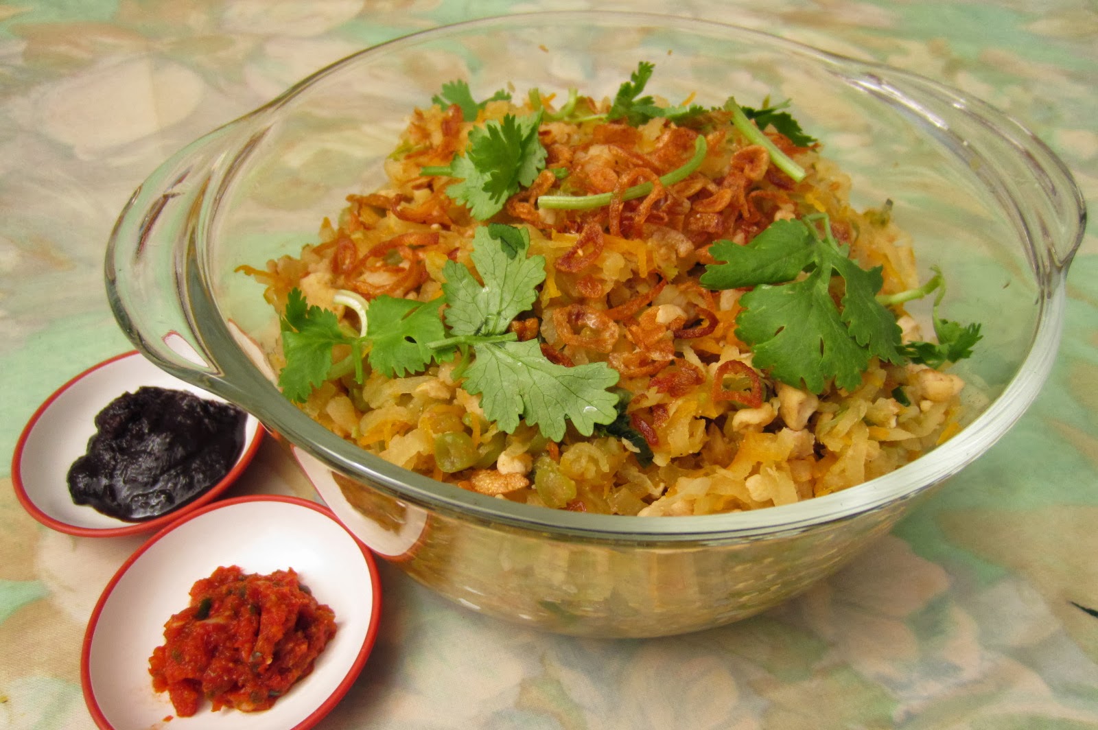 leehwa writes: Delicious Popiah (fresh vegetables spring rolls)