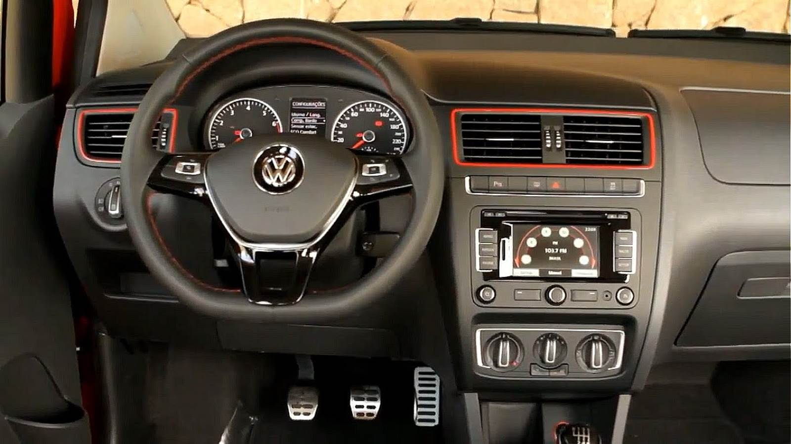 Fox Pepper 2015: itens de série, opcionais e ficha técnica