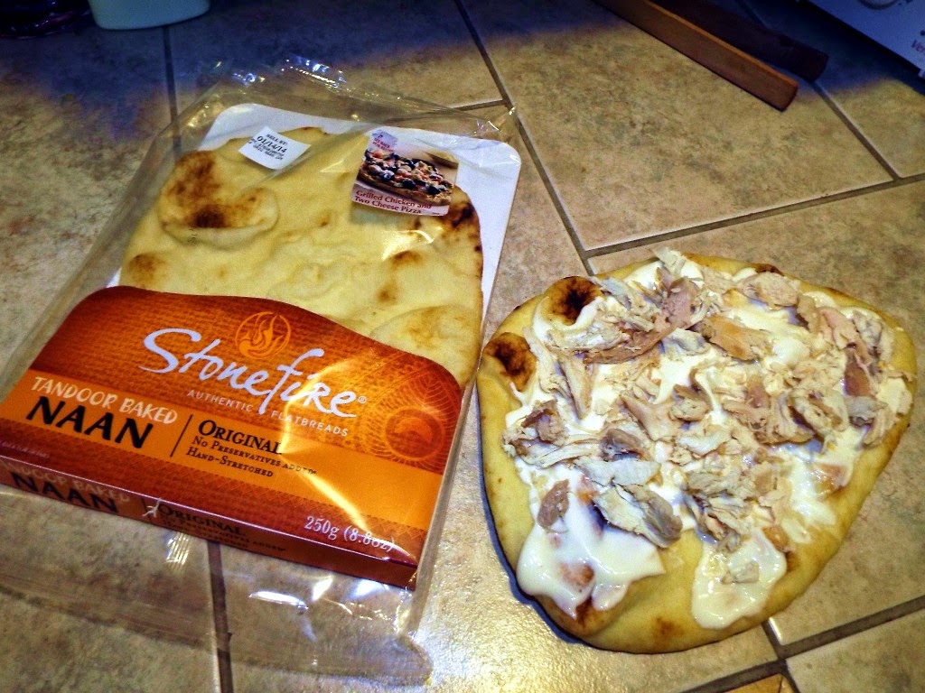 Clever, Crafty, Cookin' Mama: Cheesy Garlic Chicken Flat Bread