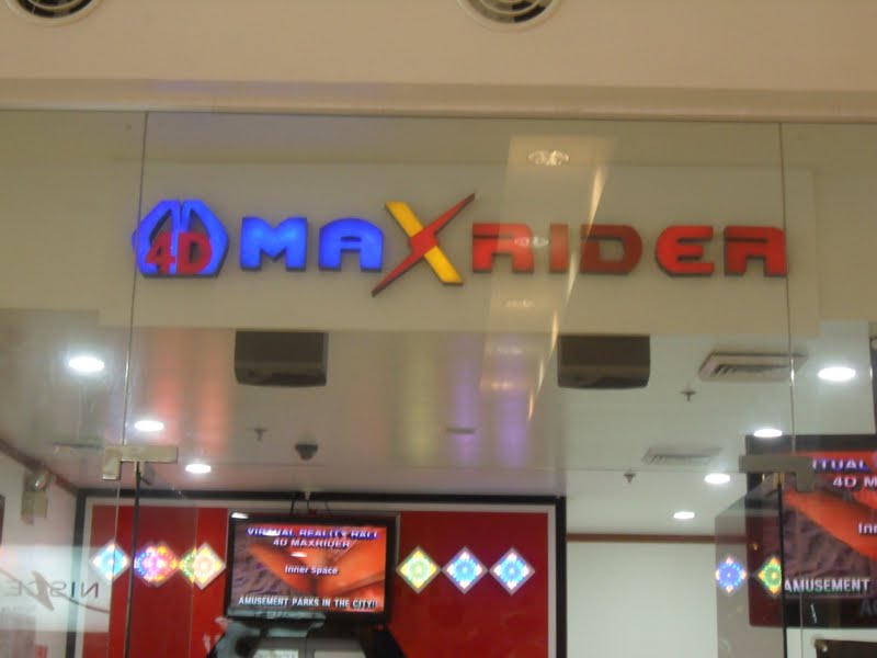 Jonaflormicfren: Experience the 4D Max Rider at SM Rosales