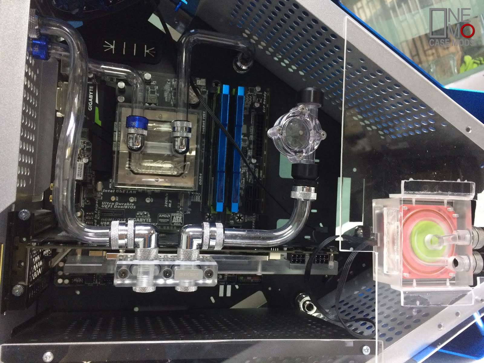 Ice Cube Computer Case Mod [아이스 큐브 커스텀 수냉 모드] Part-1 | 네모난 세상