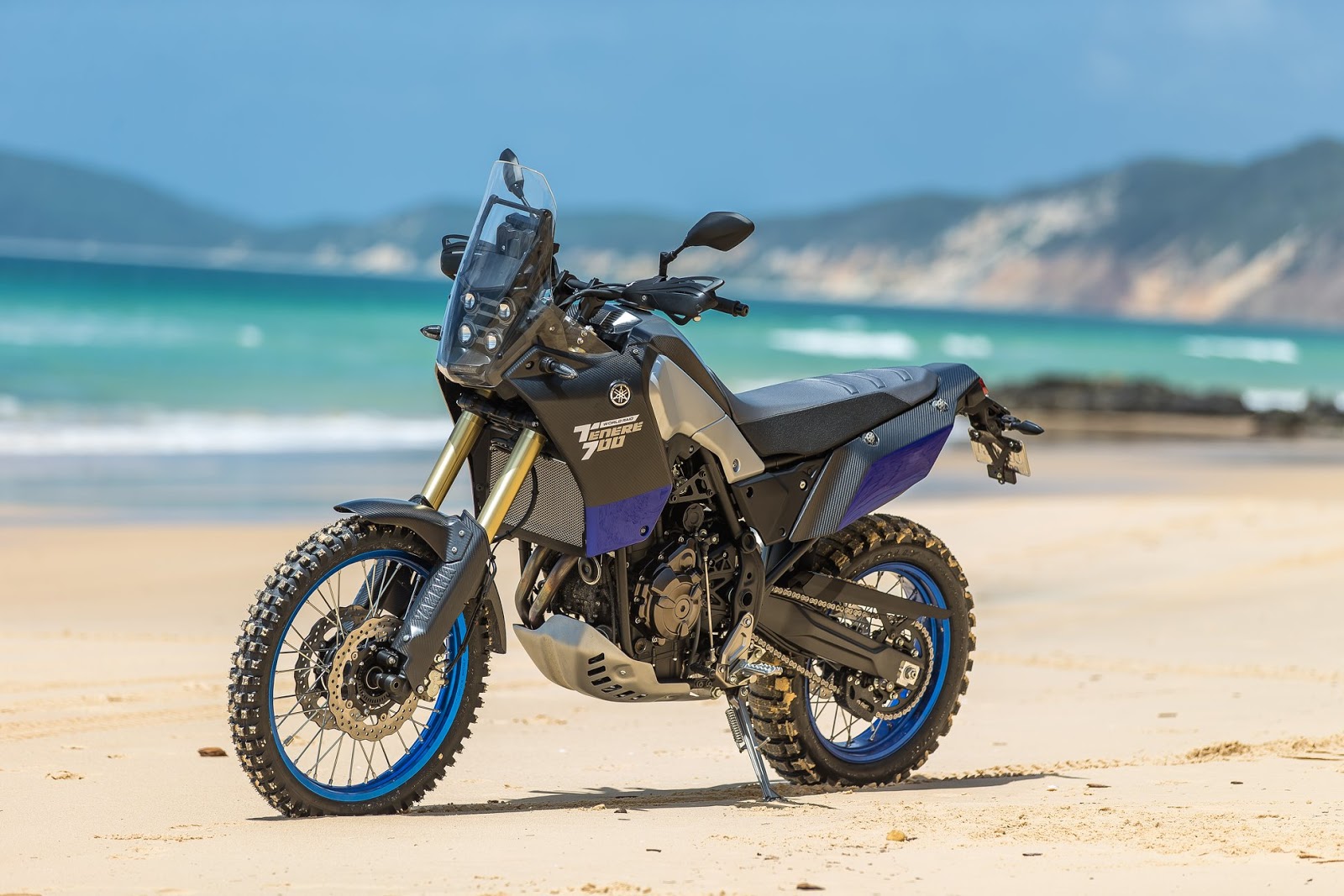 Riding The USA T n r 700 World Raid