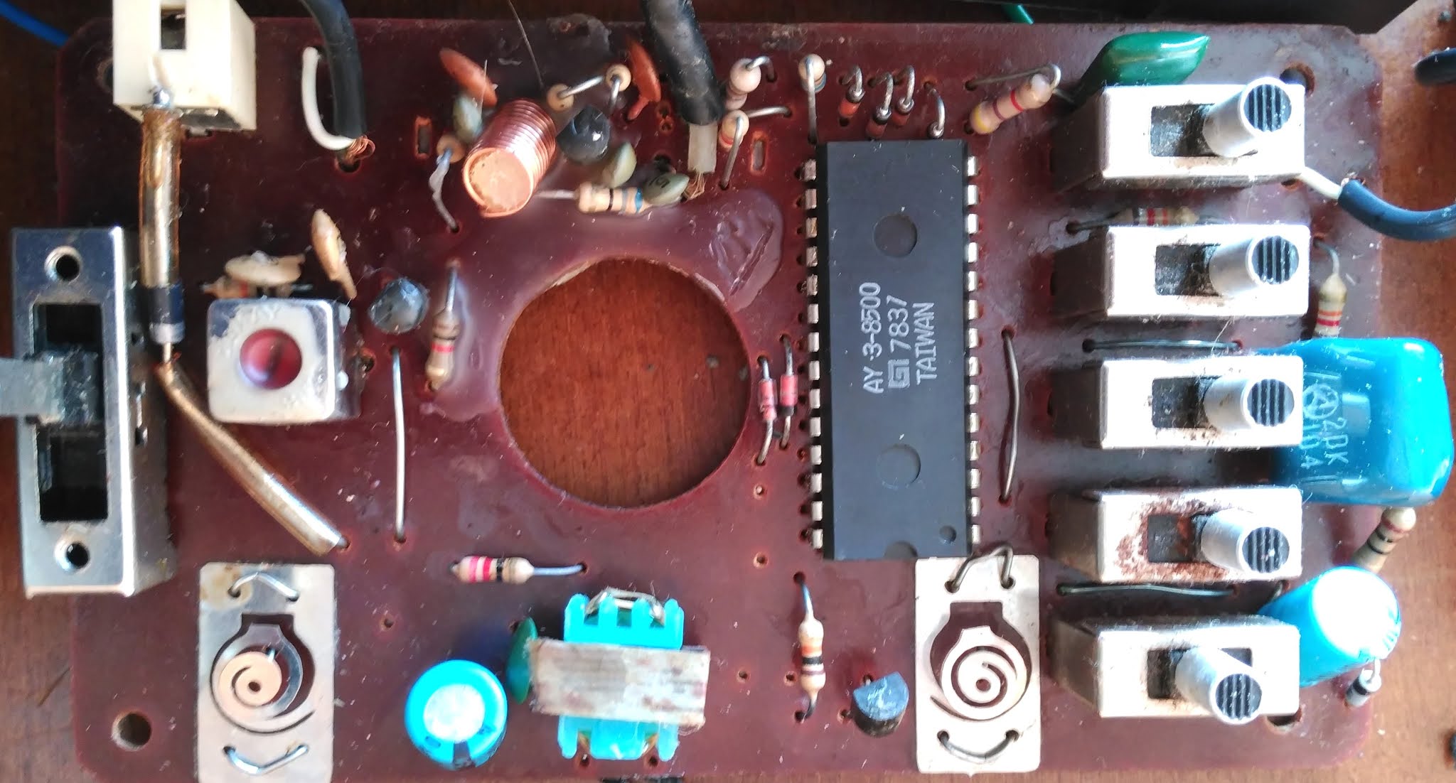 Retro Ordenadores Orty: Consola Temco TV Game T-800 (1978) (2)