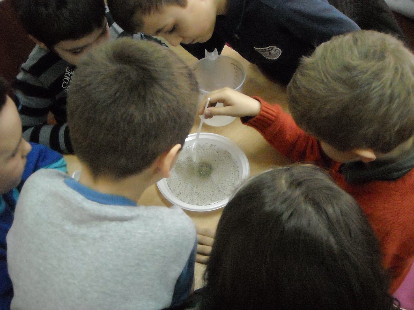 Experimente - Fun Science in gradinite si scoli - Resurse de Petreceri