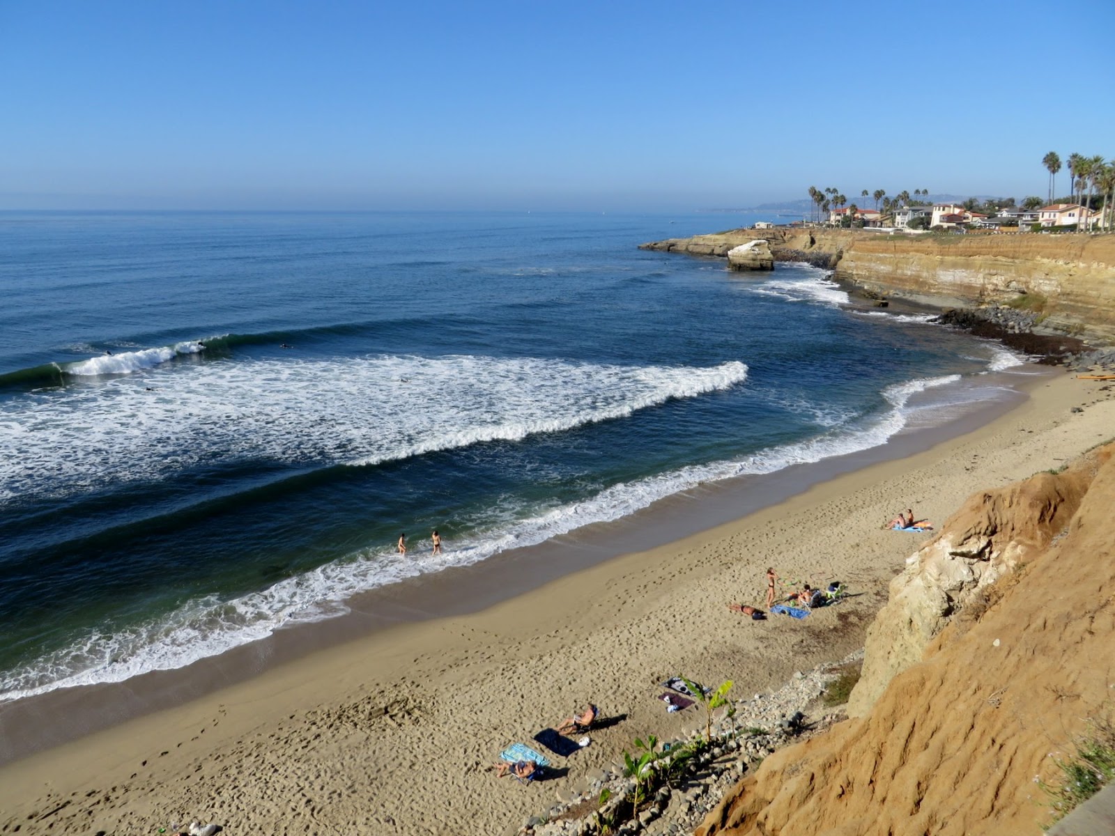 Gravel Beach: Sunset Cliffs