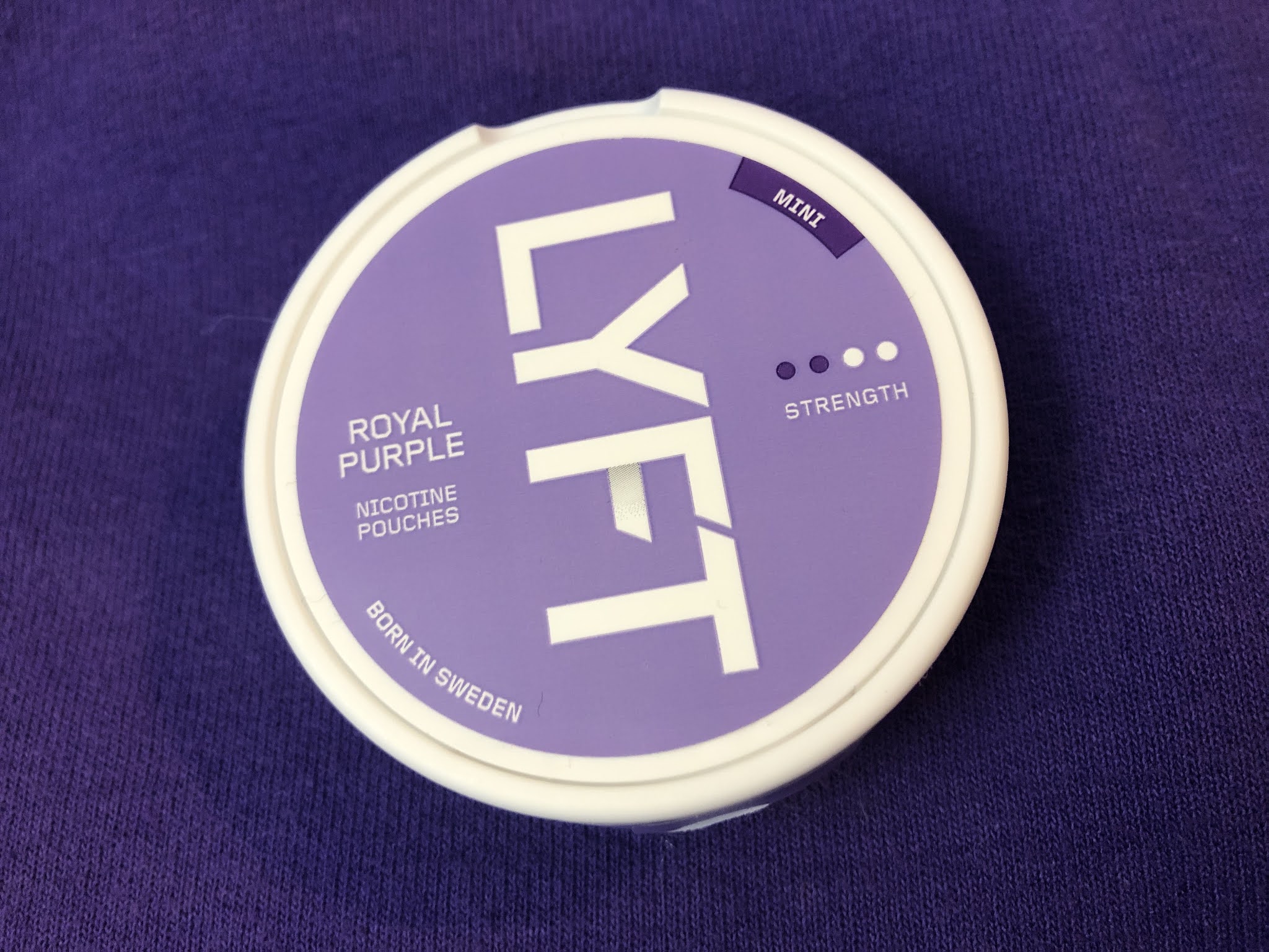 Lyft Royal Purple Mini (Nicotine Pouches) - Review (Discontinued). 30 ...