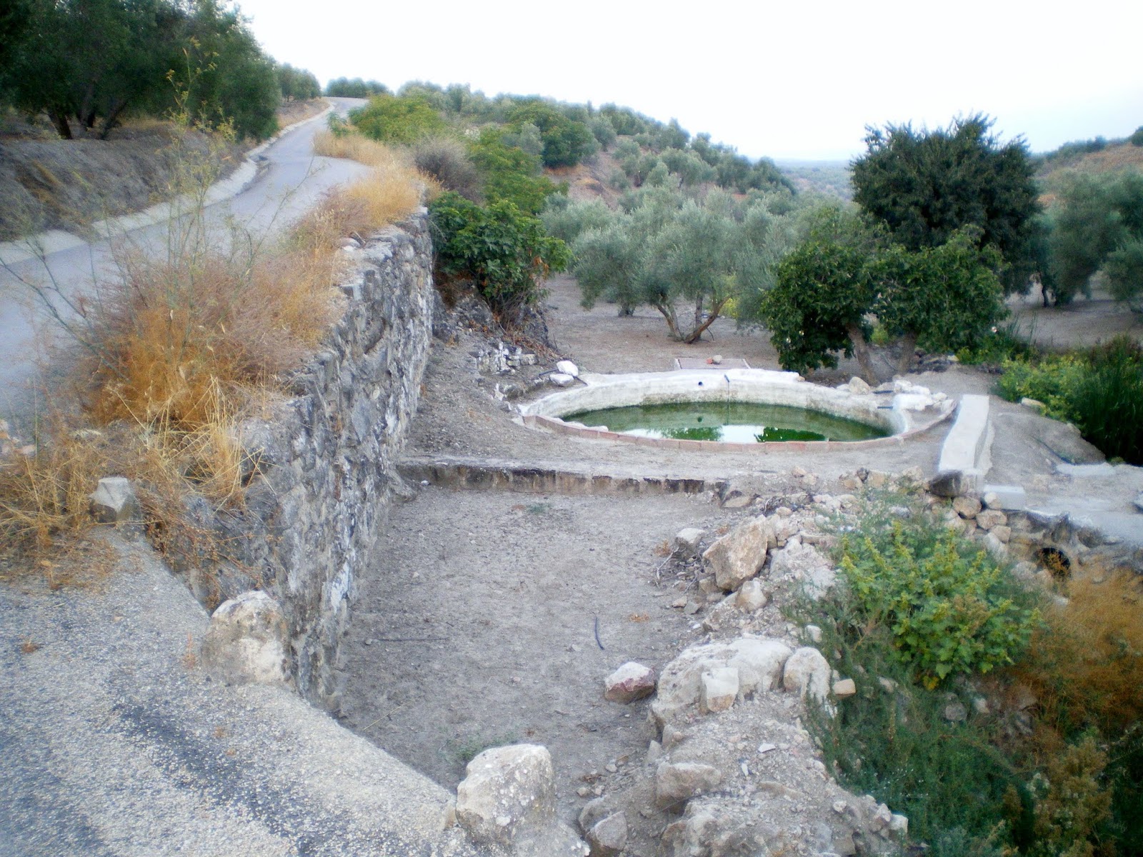 Club de Senderismo Los Escuderos de Rus (Jaen): HIPOGEOS VISIGÓTICOS DE RUS