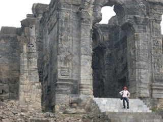 THE BITTER TRUTH: MARTANDA SUN TEMPLE OR ACROPOLIS OF KASHMIR