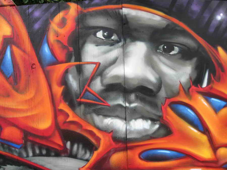 newsgraffity: 7 Best Graffiti Art Mural Face of Juseone