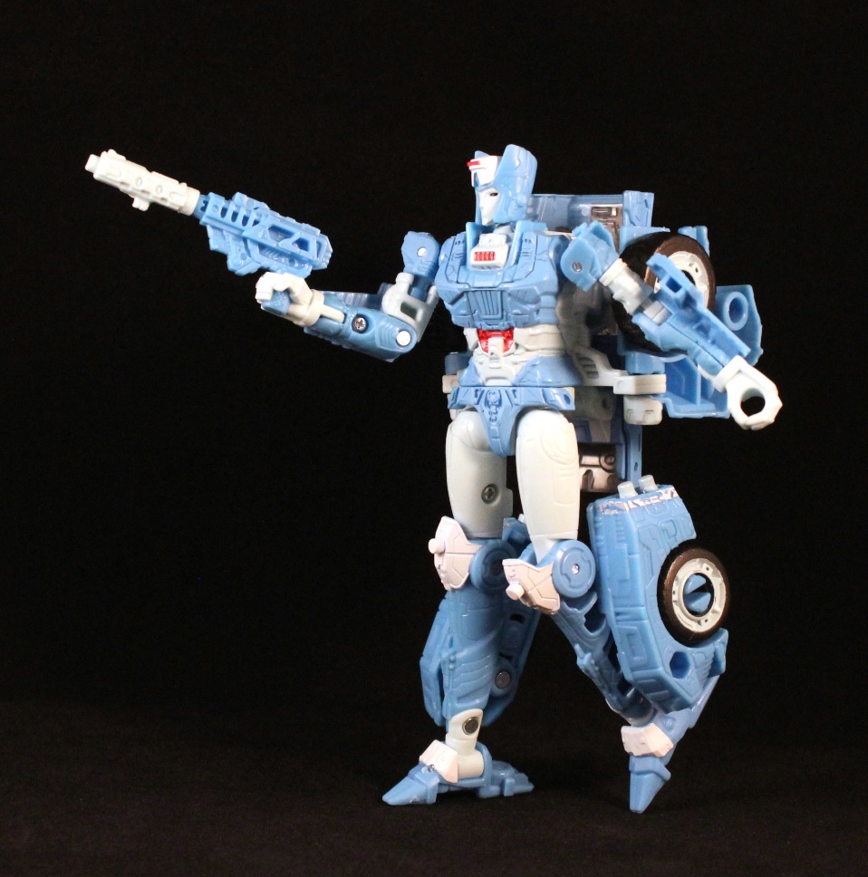 She's Fantastic: Transformers Siege - CHROMIA!