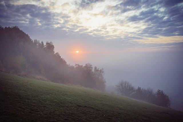 Enjoy your time with beautiful places: Sunrise in Box Hill