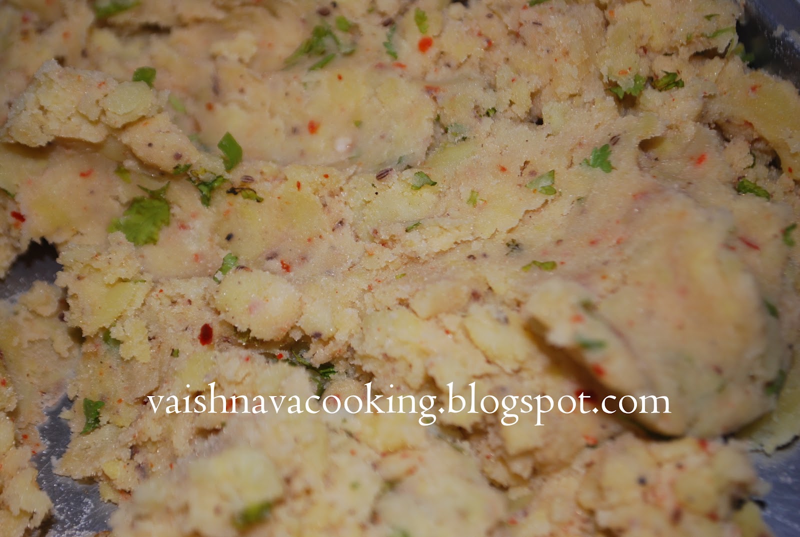 MY SATVIK KITCHEN: AALU PARANTHA