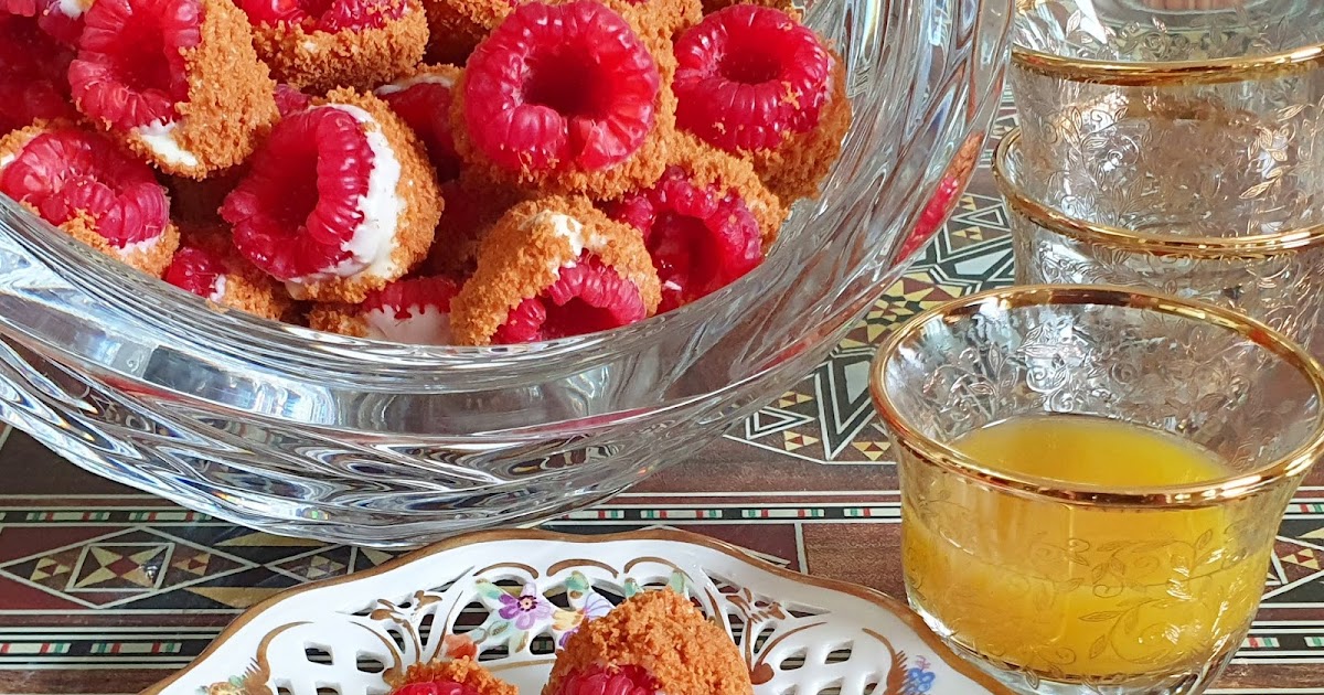 Maryam's Culinary Wonders: 1511. Raspberry Lotus Bites