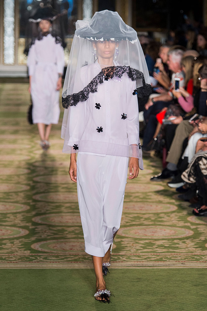 Sfilata Simone Rocha Spring 2019 Ready-to-Wear Collection | Cool Chic ...
