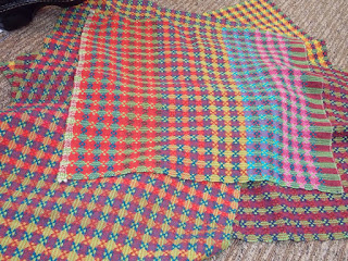 WEAVING FOR FUN: Weaving Diva November 2015