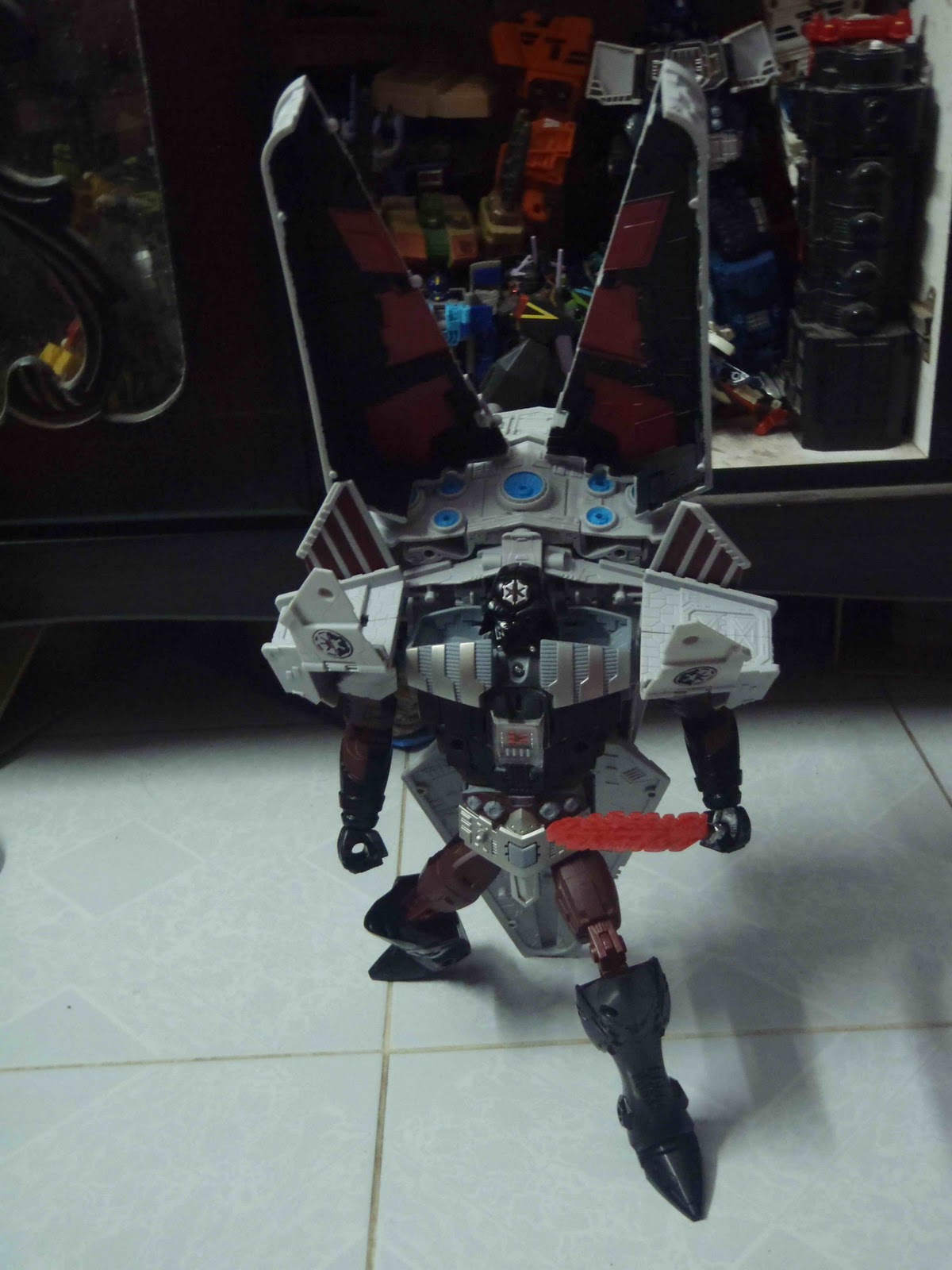 New Planet Cybertron: Transformers Review: Darth Vader (Star Destroyer)