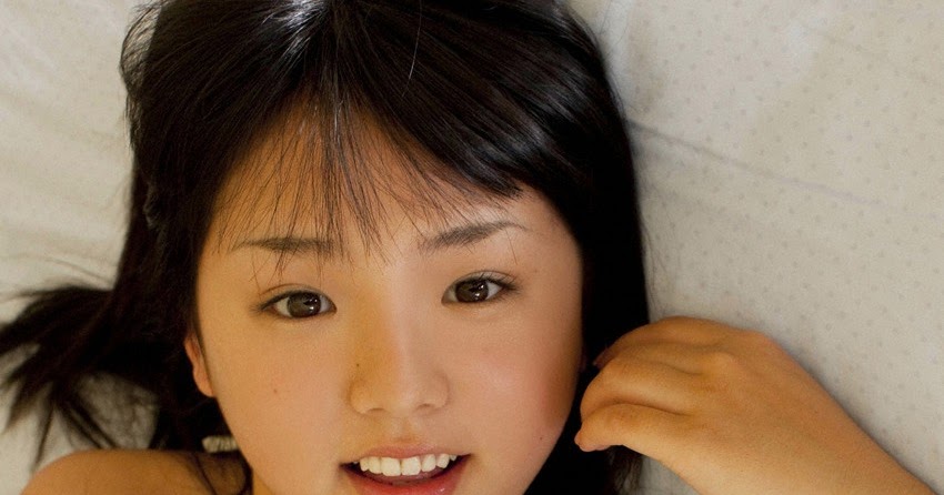 Kanomatakeisuke Ai Shinozaki Sexy Bikini Photos In Bed