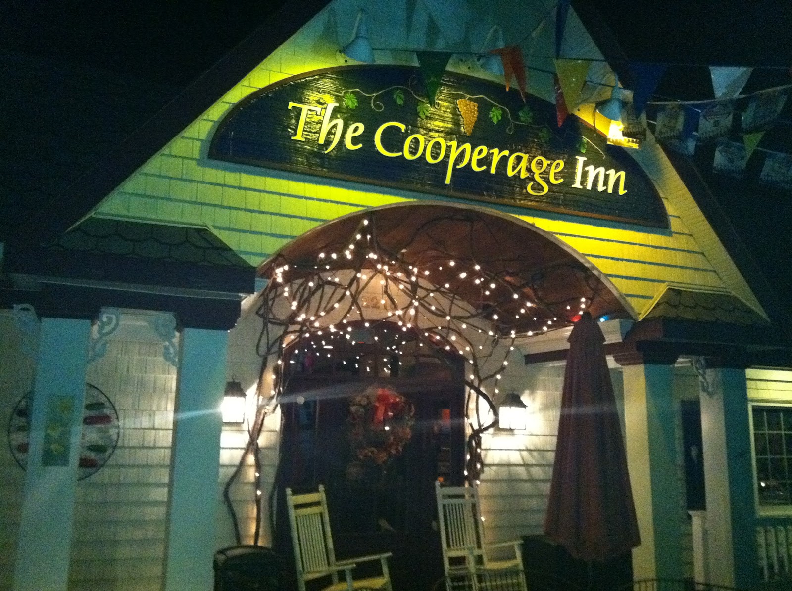 Alex & Lauren EAT Long Island: Cooperage Inn - Baiting Hollow