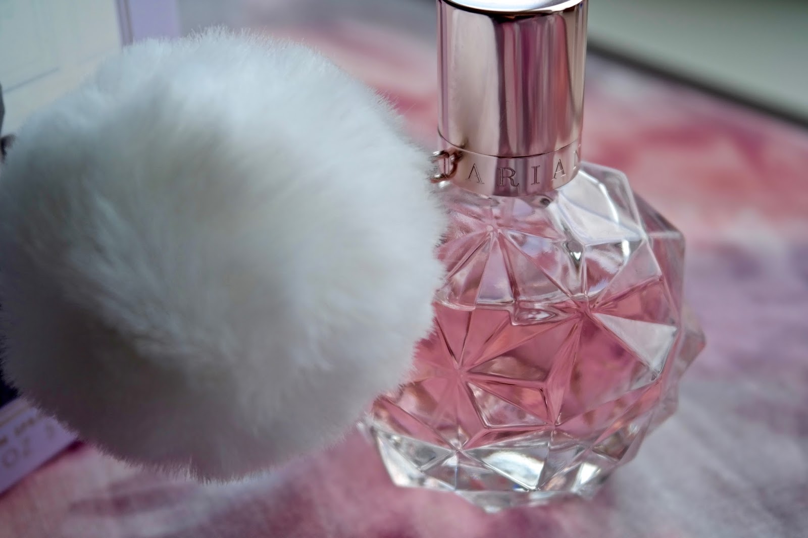MISSFLOSSYxo: Pom Pom Perfume - ARI by Ariana Grande