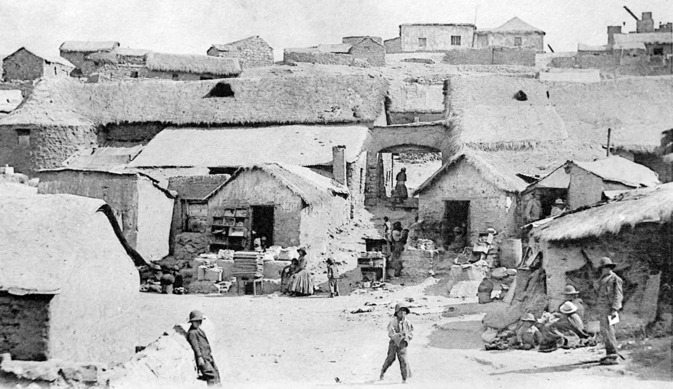 ENCLAVE MINERO Y GRAVITACIÓN | UYUNI