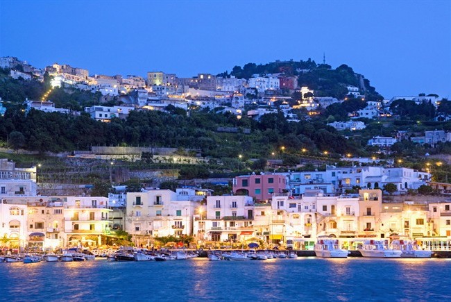 LUXURIA: Colours of Capri