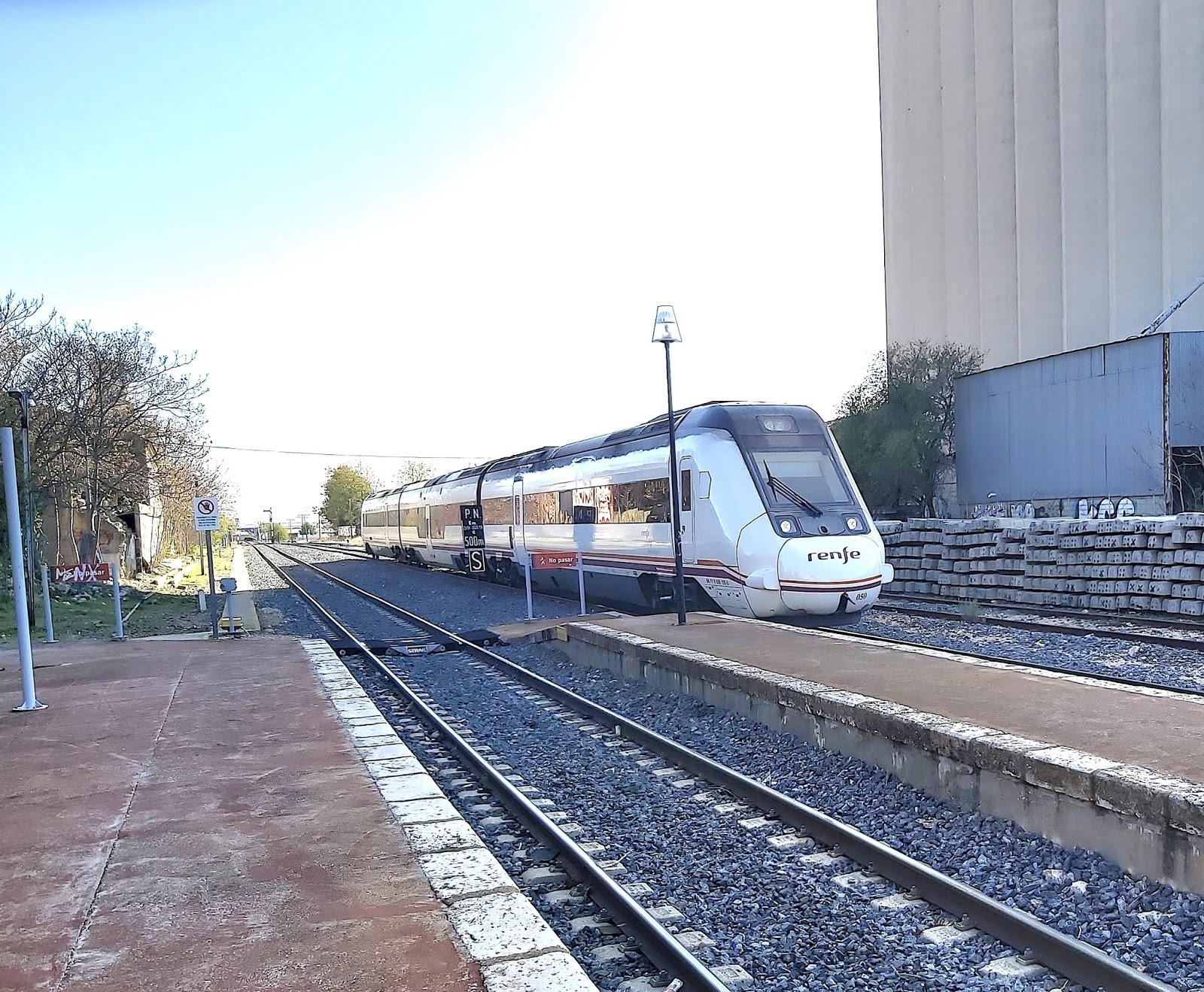 LAS TRACCIONES TÉRMICA Y ELÉCTRICA EN RENFE (CXII) NUEVOS TRENES PARA ...