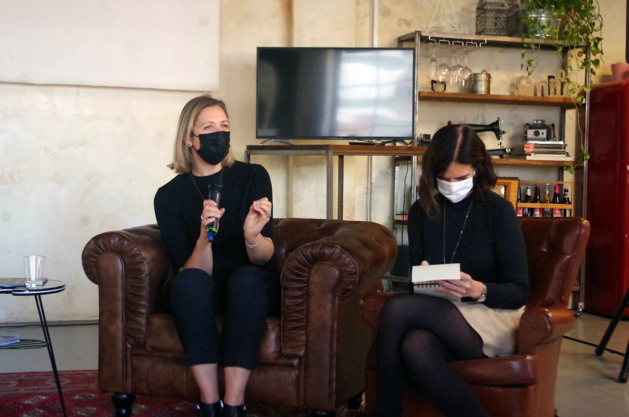 ENTREVISTA CON HELENE FLOOD (POR LA COMUNIDAD) — paseando a miss cultura