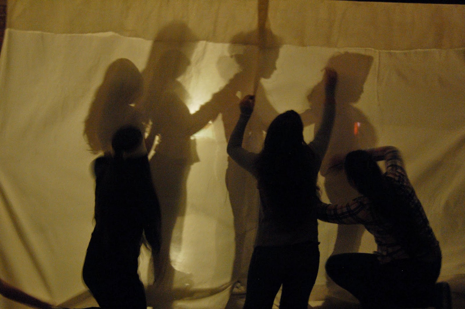 .YANAN WASI, Yoga y Recursos Expresivos: Trabajo Corporal Expresivo