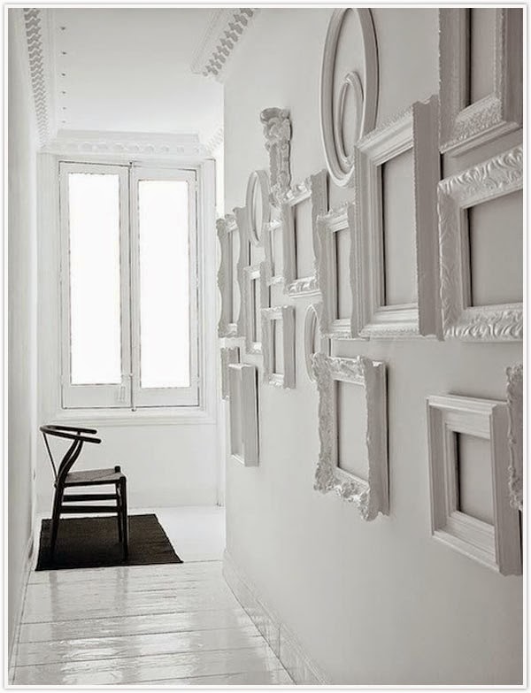 Icono Interiorismo: Decorar una pared con marcos vacíos