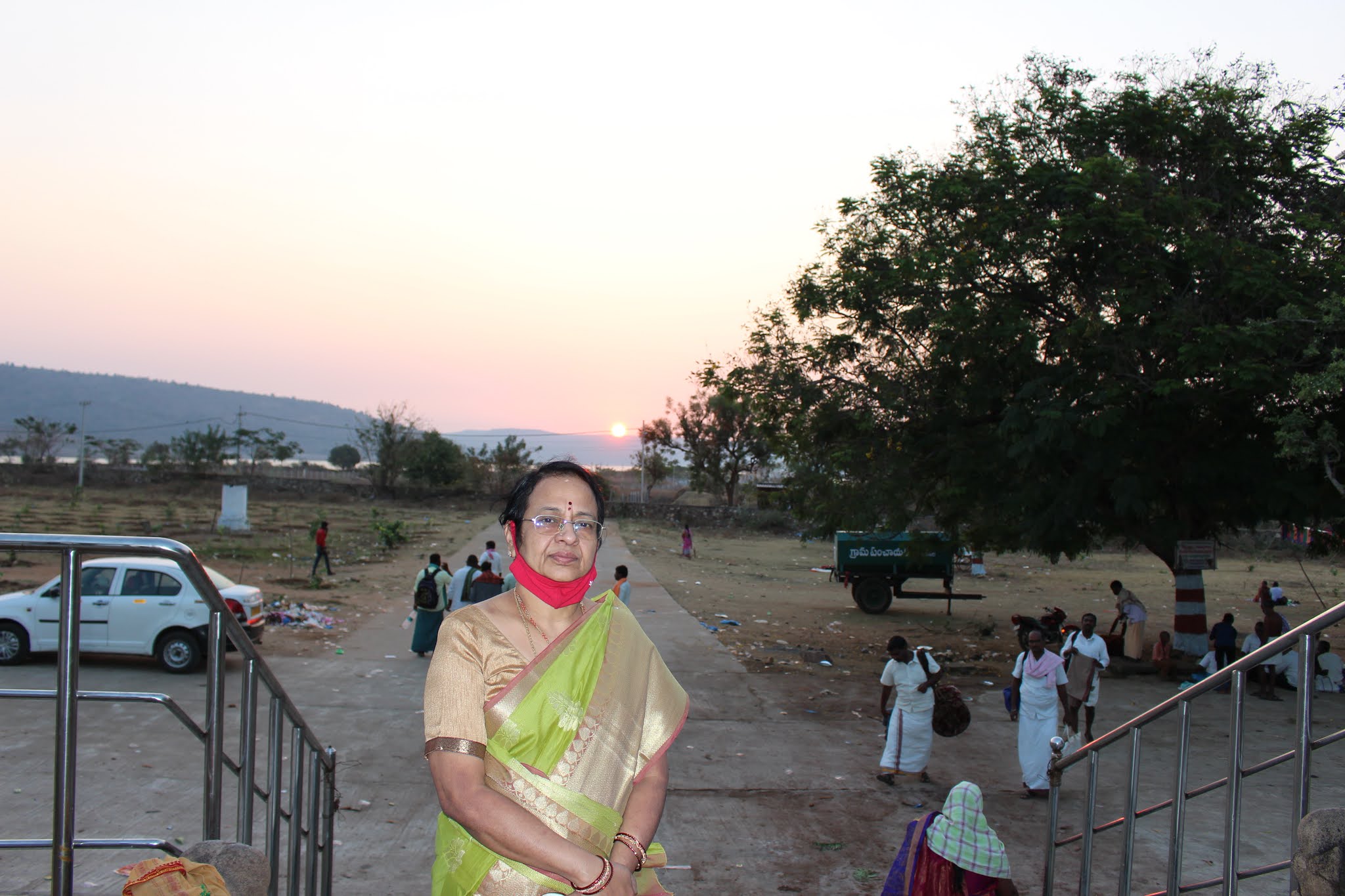 Raghu's column!: Sri Lalitha Someshwara Swamy Temple, Somasila.