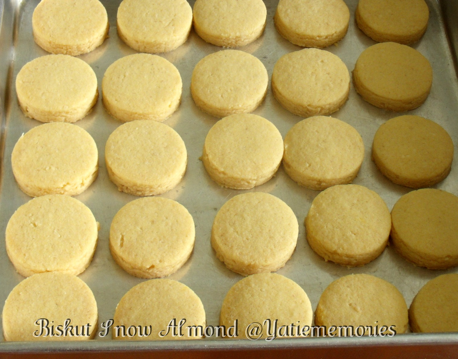 Sinar Kehidupanku**~::..: Biskut Snow Almond