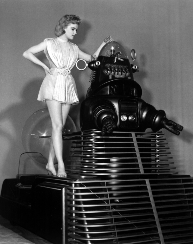 Behind the Scenes Photos of Anne Francis With Robby the Robot in a ...