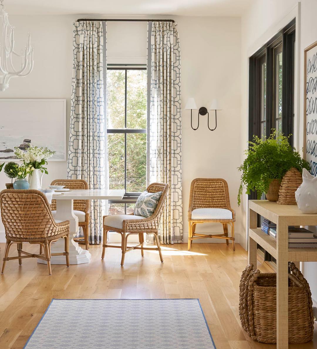 A Summer House by Amy Berry. The Hamptons | Cool Chic Style Fashion